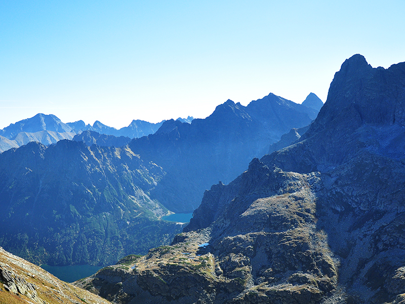 Mnich (2068 m). Przewodnik turystyczny - a41.pl